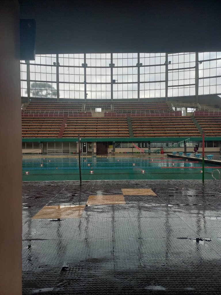 Yüzme havuzları Olympic pool Alto Obrajes, La Paz, foto