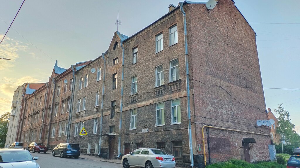 Turistik yerler Дом финской табачной фабрики Рабочий, Vyborg, foto