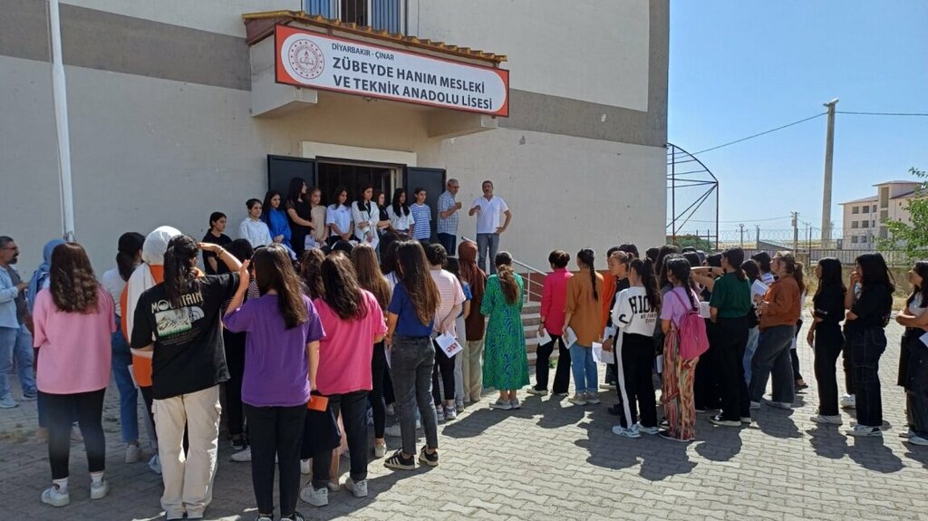 Lise Zübeyde Hanım Mesleki Ve Teknik Anadolu Lisesi, Çınar, foto