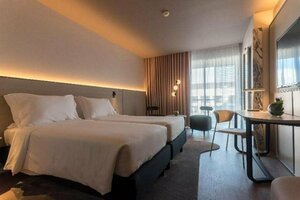 Azoris Royal Garden – Leisure & Conference Hotel (R. de Lisboa), otel  Ponta Delgada'dan