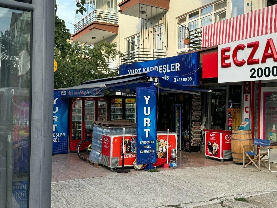 Alkollü içecekler Yurt Kardeşler, Ankara, foto