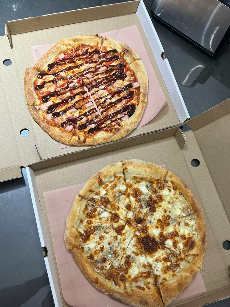 Pizzacılar ManWell Buritos, Moskova, foto