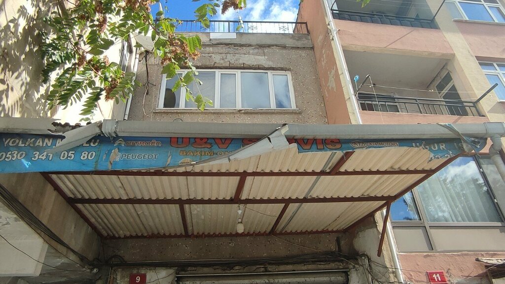 Otomobil servisi U&v servis, İstanbul, foto