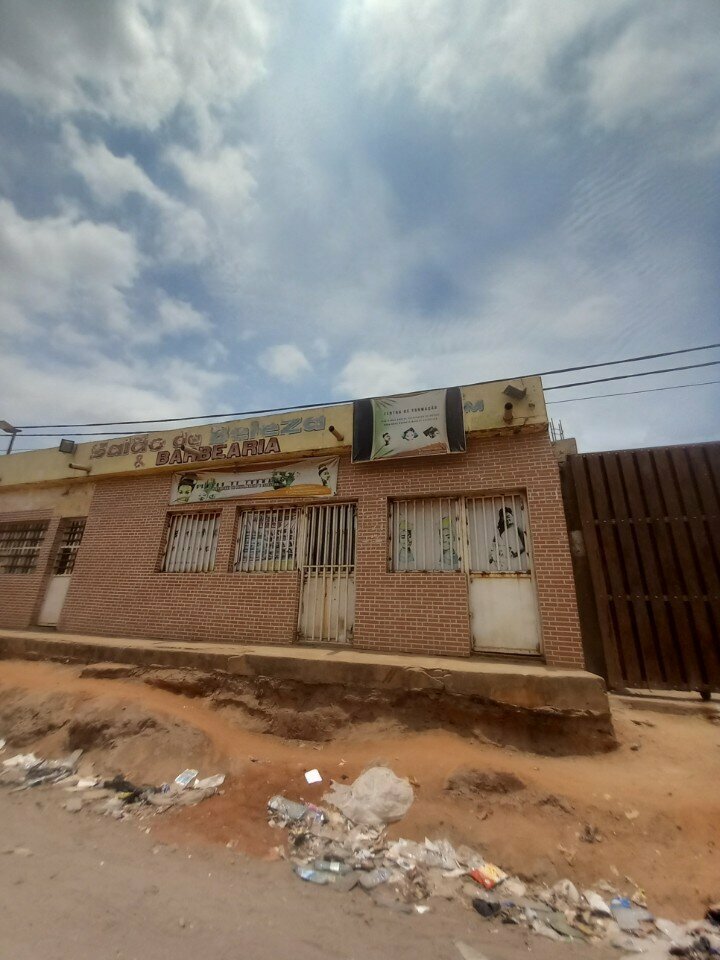 Güzellik salonu Salão de beleza e Barbearia, Loanda, foto