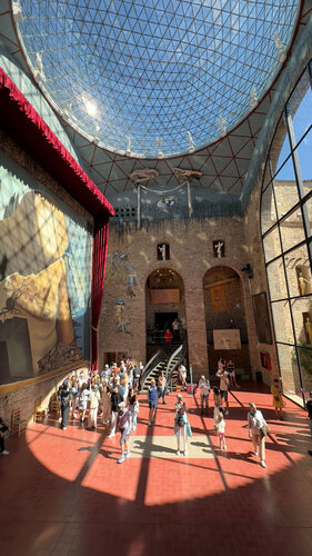 Müzeler ve sanat galerileri Dalí Tiyatrosu ve Müzesi, , foto