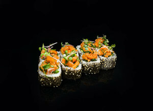 Sushi-Love (ulitsa Lenina No:55, stanitsa Leningradskaya), suşi restoranı  Krasnodarski krayından