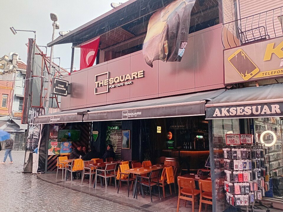 Bar The Square Pub, İstanbul, foto