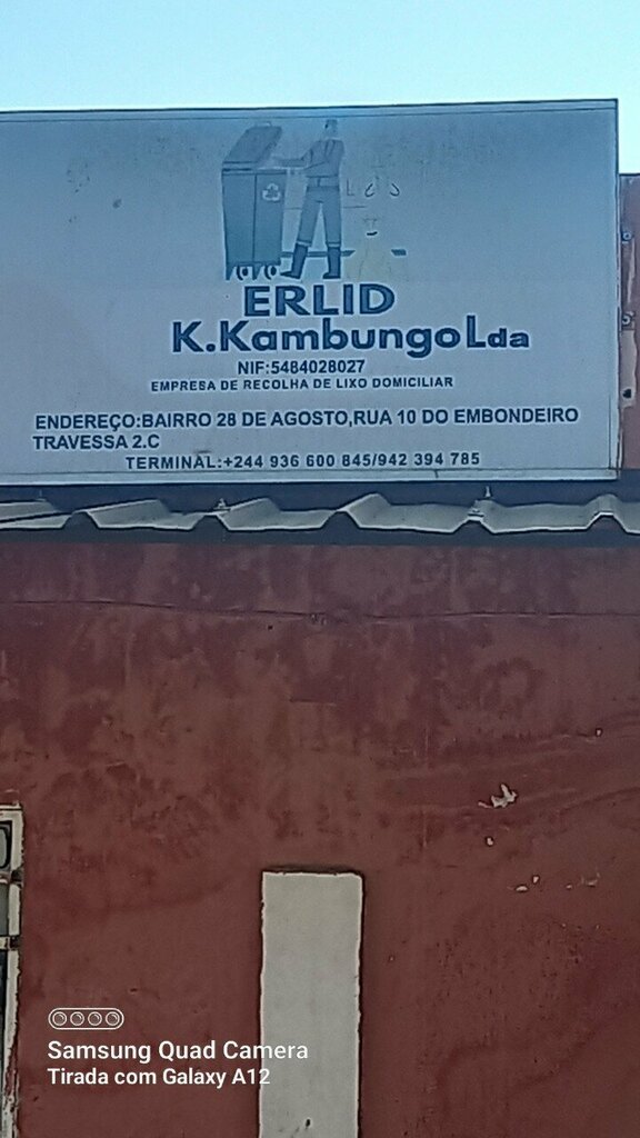 Geri dönüşüm maddeleri Erlid, Loanda, foto