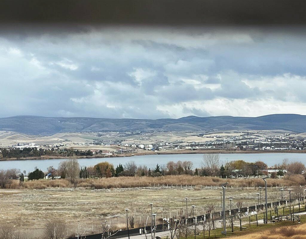 Mesleki ve teknik anadolu lisesi Mogan Mesleki Ve Teknik Anadolu Lisesi, Ankara, foto