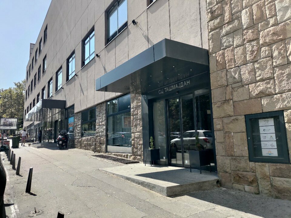Hukuk büroları Kvadrat Nekretnine, Belgrad, foto