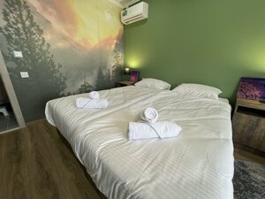 Eco house (Oktyabrskaya Street No:120, Village of Goryachinsk), otel  Buriatya'dan