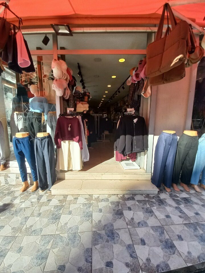 Giyim mağazası Duru Bayan Giyim & İç Giyim, İzmir, foto