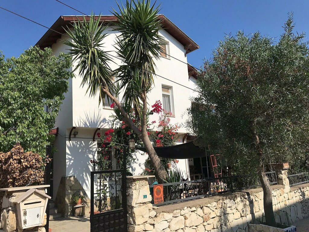 Pansiyonlar, hosteller Beyaz Ev Apart Otel, Seferihisar, foto