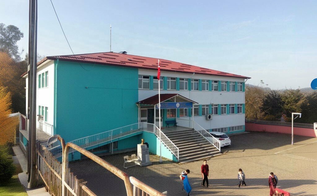 Ortaokul Kumru Ergentürk İmam Hatip Ortaokulu, Kumru, foto