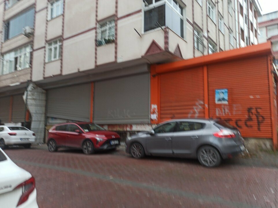 Kozmetik ve parfümeri firmaları Metin Demir, İstanbul, foto