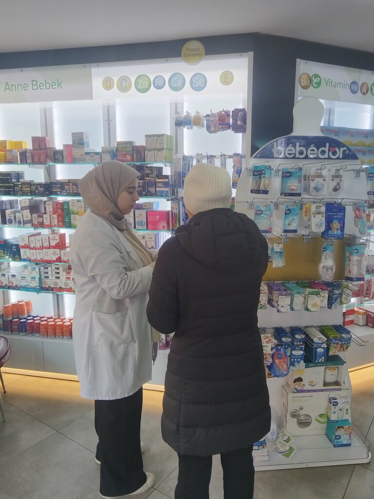 Eczaneler Karabiber Eczane, İstanbul, foto