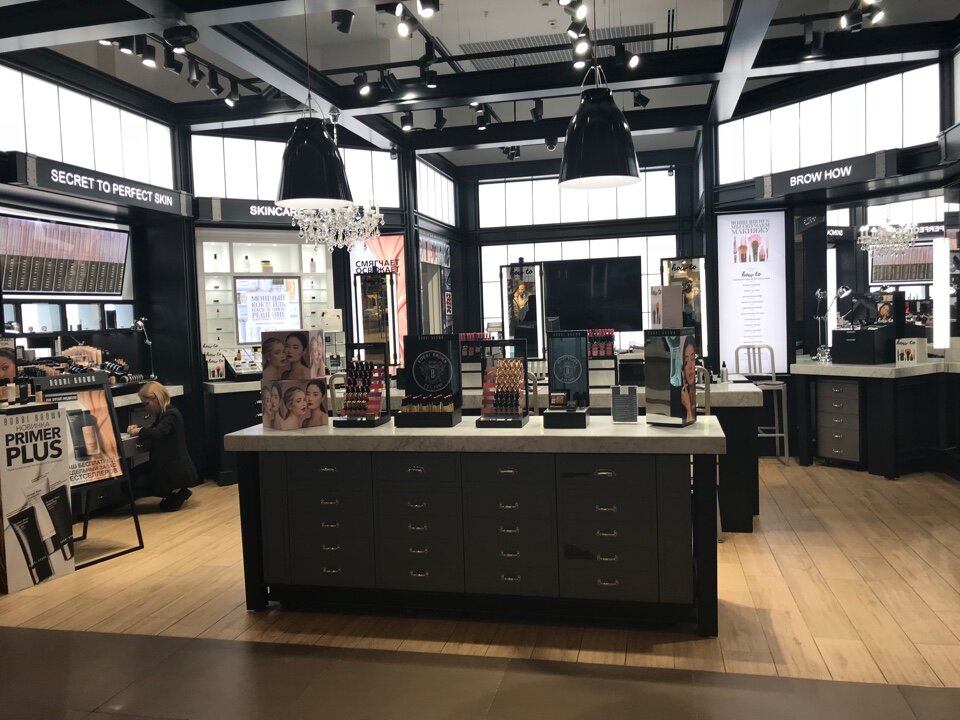 Kozmetik ve parfümeri mağazaları Bobbi Brown, Saint‑Petersburg, foto