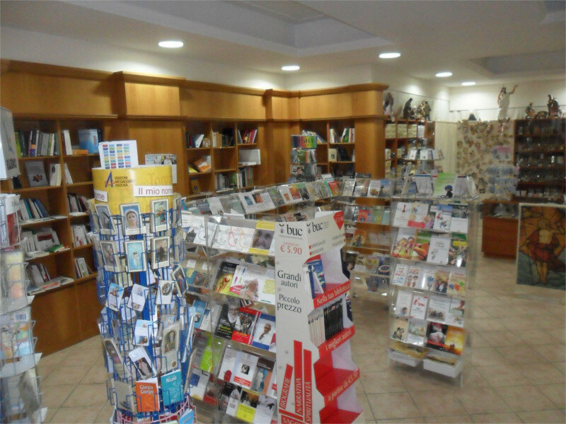 Dini ürünler Semeia Articoli Religiosi, Bisceglie, foto