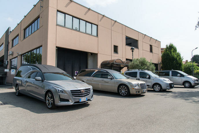 Cenaze hizmetleri Agenzia Onoranze Funebri Mattavelli - Carnate, Lombardiya, foto