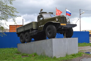 Грузовик ЗиЛ-157К (St. Petersburg, Krasnoye Selo), teknoloji anıtı  Krasnoye Selo'dan