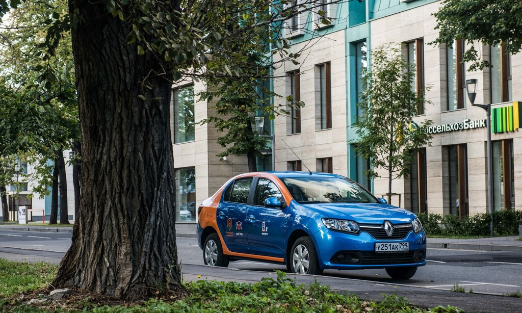 Kullan-bırak otomobiller Car4You, Moskova, foto