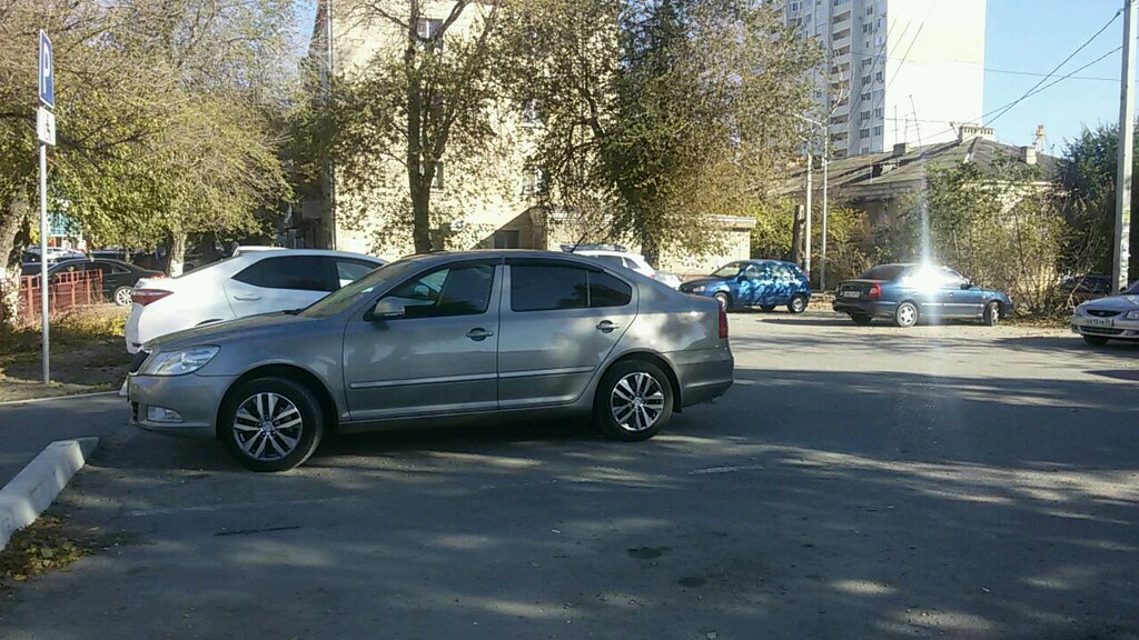 Otoparklar Parking lot, Volgograd, foto