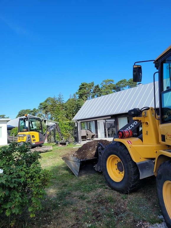 Bahçe ekipmanları ve teknolojileri Nybergs Trädgårdstjänst Gotland Ab - Trädfällning Visby, Gotland Vilayeti, foto