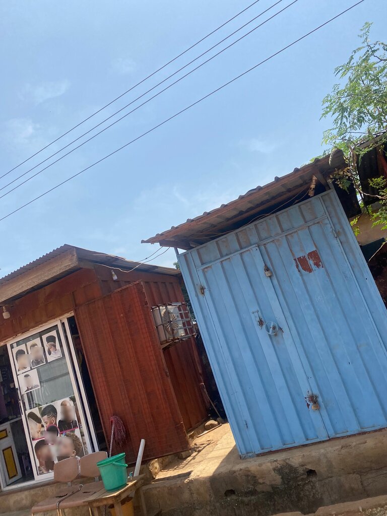 Berberler Barbering Shop, Akra, foto