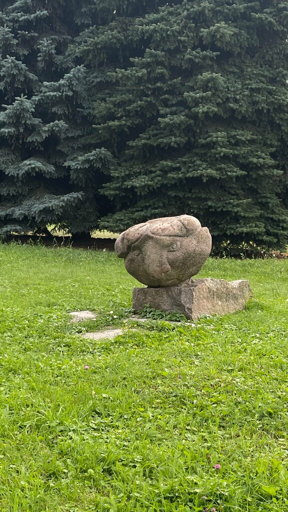 Meydan Skvier Adama Mickieviča, Minsk, foto