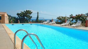 Hôtel San Pieru (Corse-du-Sud, Arrondissement de Sartène, Zonza, Sainte-Lucie-de-Porto-Vecchio), otel