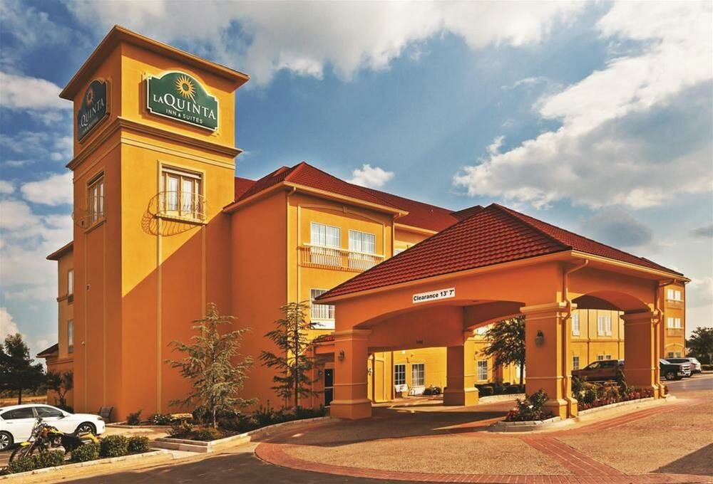 Otel Comfort Inn & Suites Shawnee North near I-40, Oklahoma Eyaleti, foto