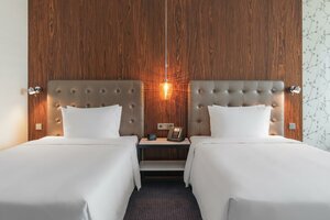 Hilton Saint Petersburg ExpoForum (Peterburgskoye Highway No:62к1), otel  Saint‑Petersburg'dan