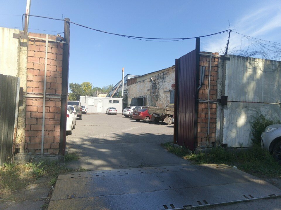 Garajlar Гараж МВД, Kızıl, foto