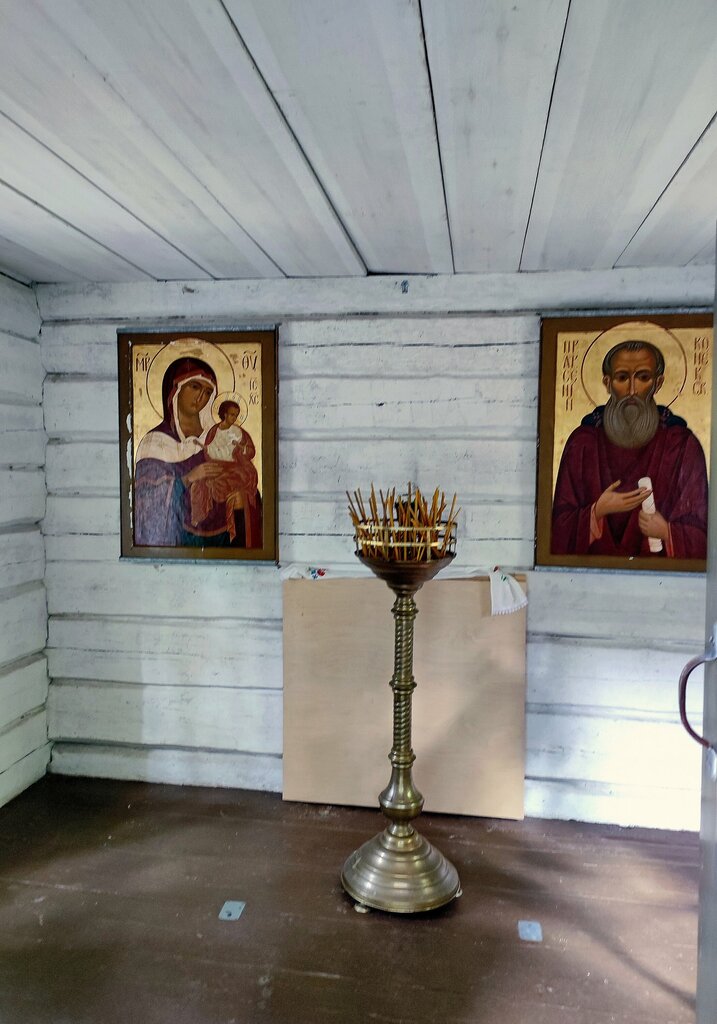 Şapel, haç anıtı Chapel of Arseniy Konevsky, Saint‑Petersburg ve Leningradskaya oblastı, foto