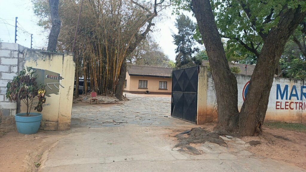 Elektroteknik ürün ve ekipman firmaları Mark Arnold Electrical Engineering Ltd, Lusaka, foto