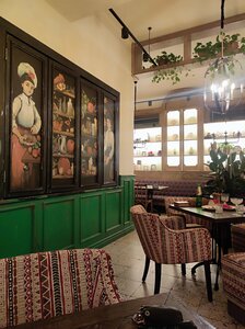 Грузина мама (ulitsa Dzerzhinskogo No:14), restoran  Novokuybyşevsk'ten