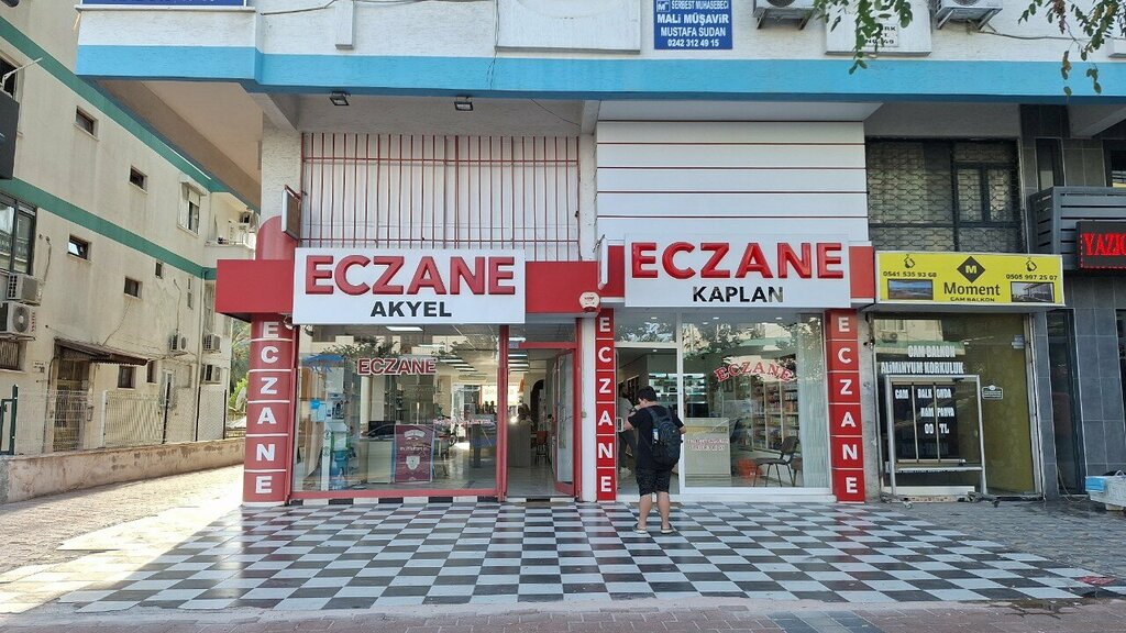 Eczaneler Kaplan Eczanesi, Antalya, foto