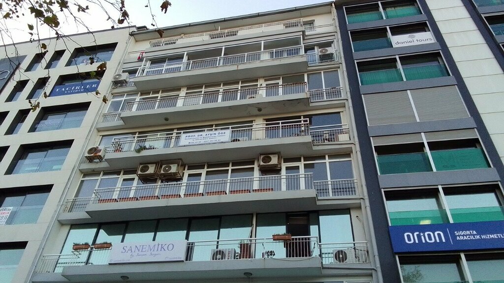 Özel muayenehaneler Prof. Dr. Ayşin Öge, İzmir, foto