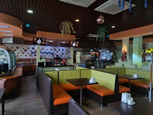 Mango (Sukhonskaya ulitsa No:1Б), kafe  Vologda'dan
