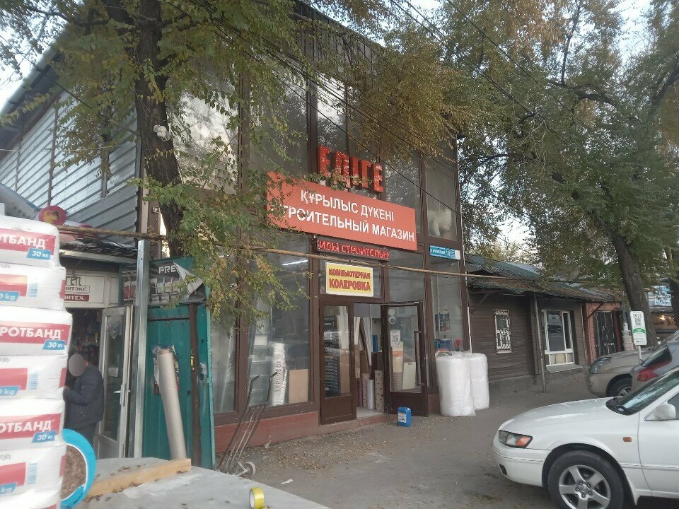 Montaj ekipmanları Edige, Almatı, foto