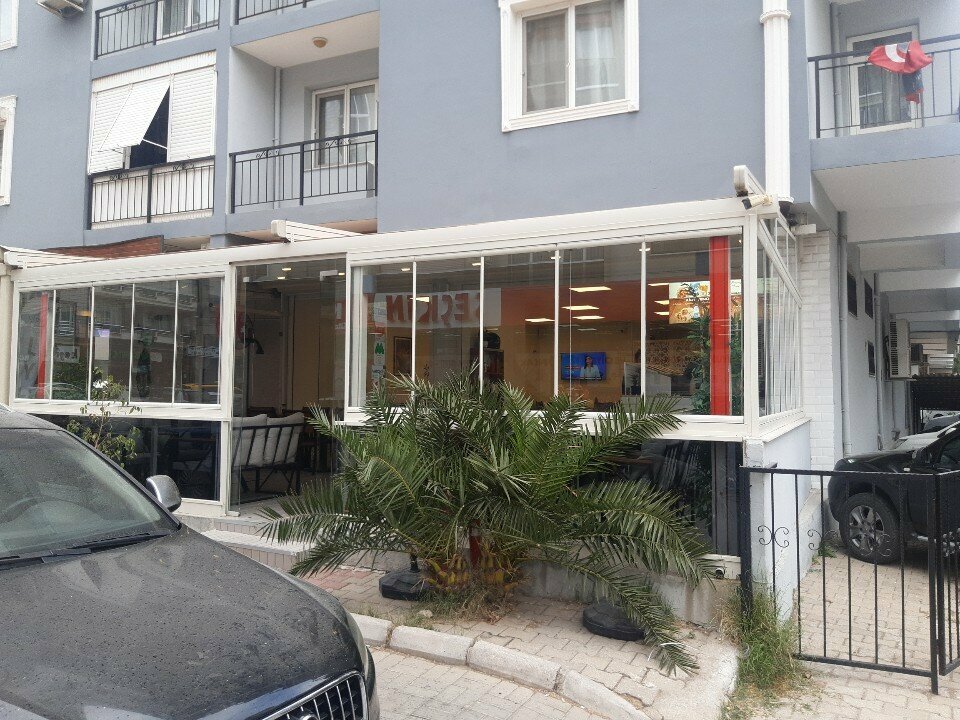 Fast food Lyon Food, İzmir, foto