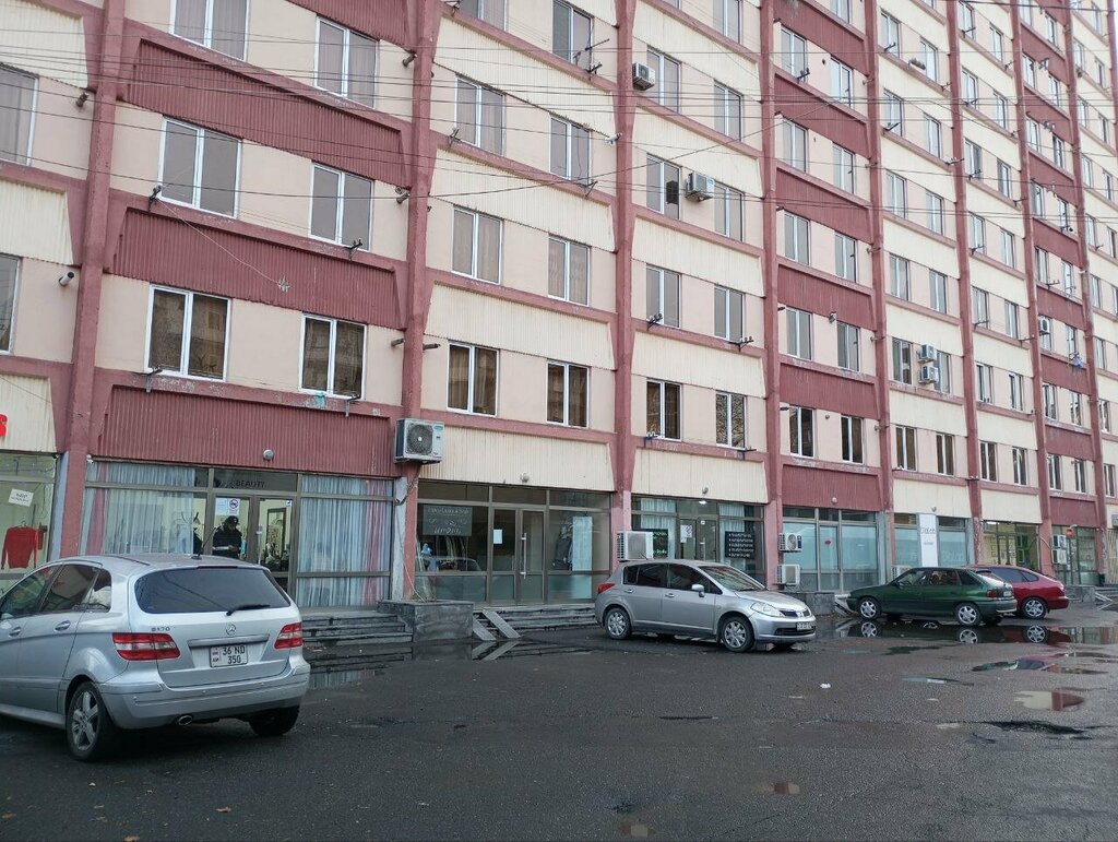 Moda evleri Արփին, Erivan, foto