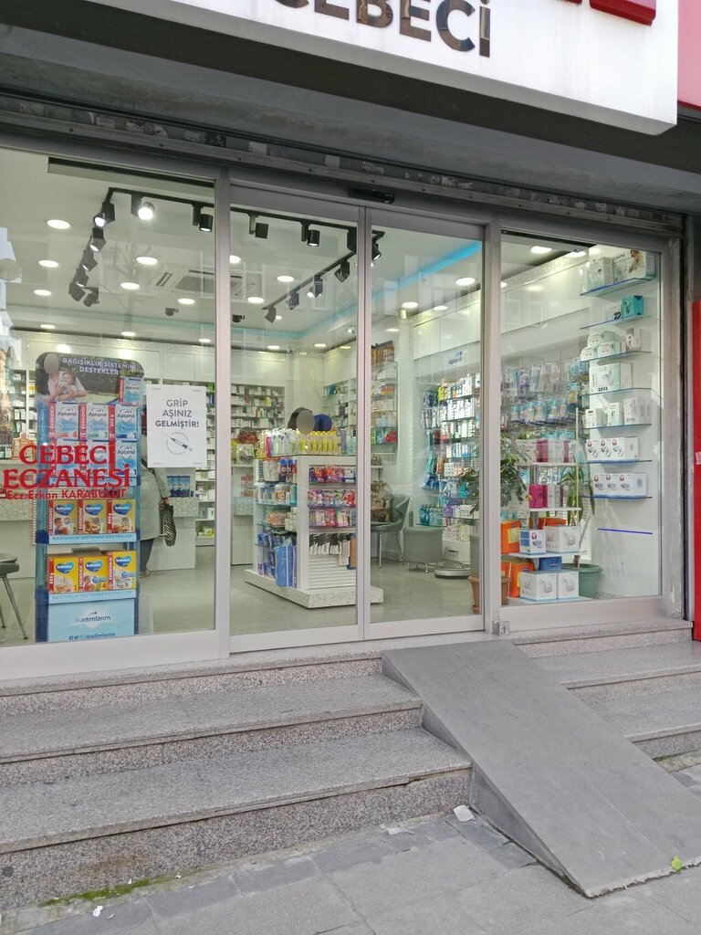 Eczaneler Cebeci Eczanesi, İstanbul, foto