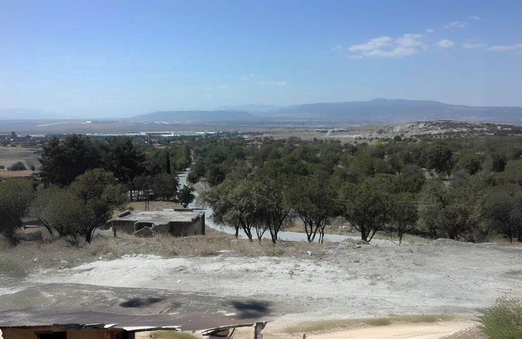 Park, sokak heykeli Sinan Dede Türbesi, Gönen, foto