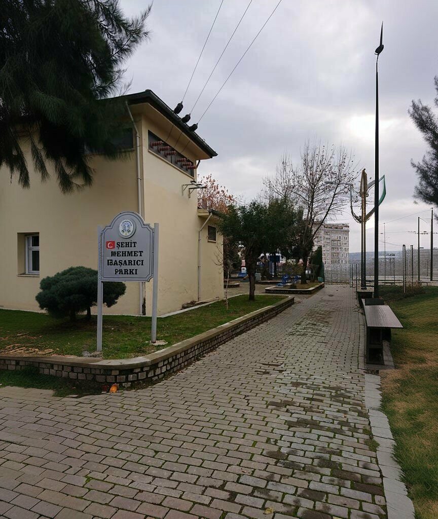 Kültür ve eğlence parkları Şehit Mehmet Başarıcı Parkı, Efeler, foto