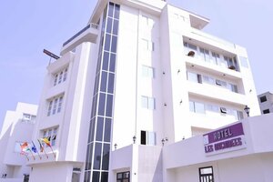 Hôtel Les Orchidées (Cotonou), otel  Cotonu'dan