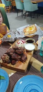 Гранат (Lenina Street No:17, Arkhyz Village), kafe  Karaçay‑Çerkez Cumhuriyeti'nden
