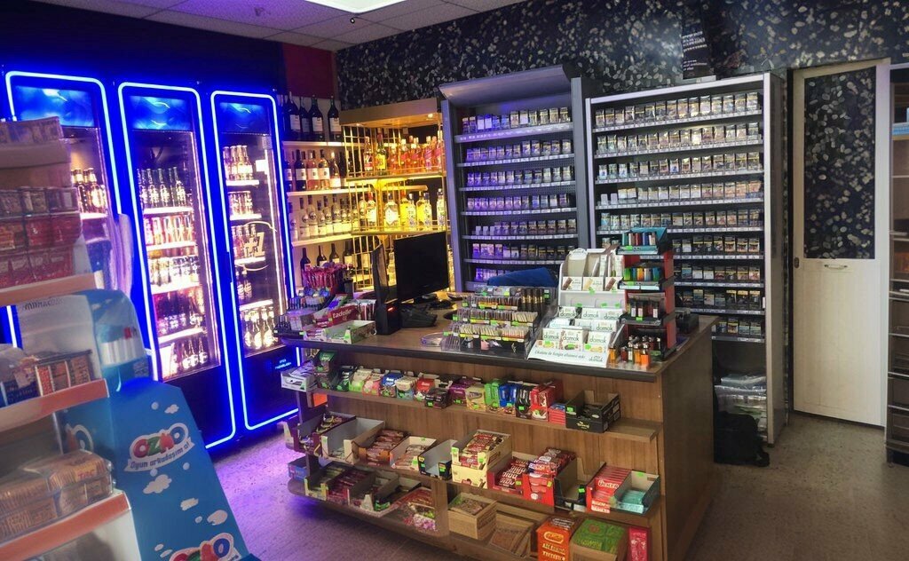 Market Yavaş Market, Ayvacık, foto