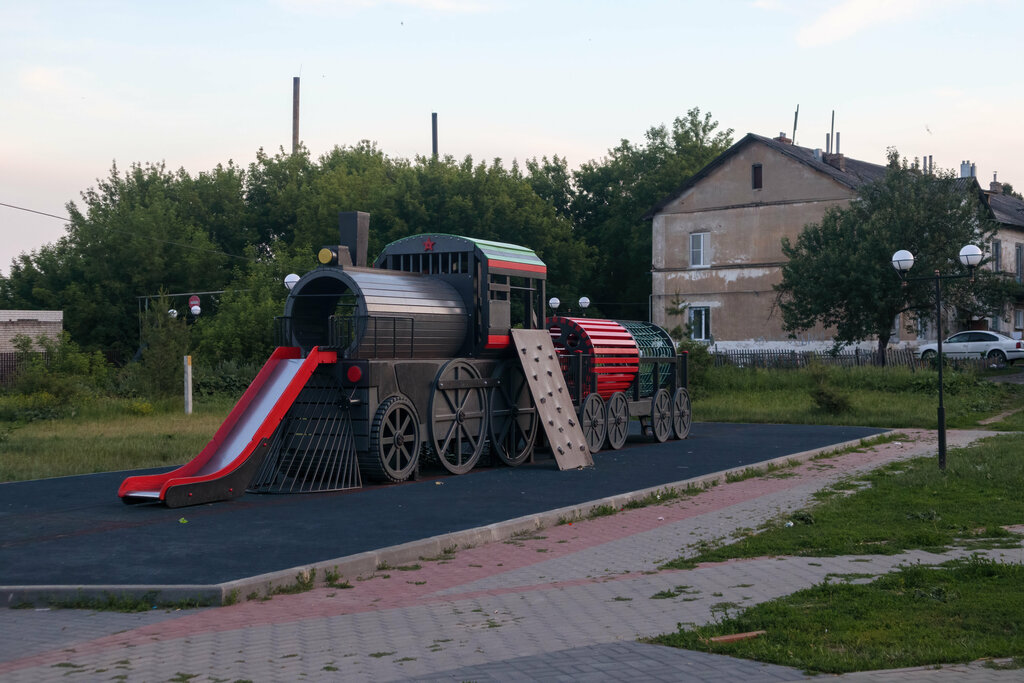 Oyun alanı Playground, Sergaç, foto