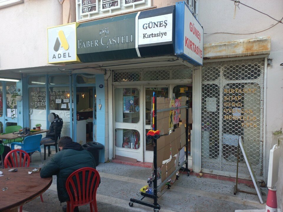 Kırtasiyeler Güneş Kırtasiye, İzmir, foto